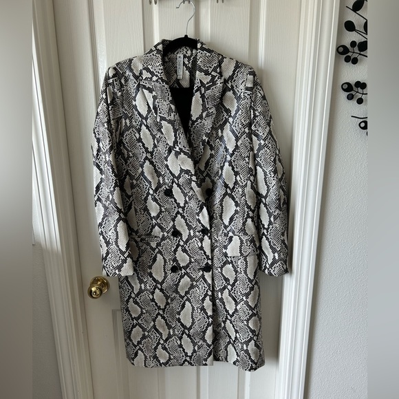 Mural | Jackets & Coats | Mural Faux Snakeskin Jacket | Poshmark